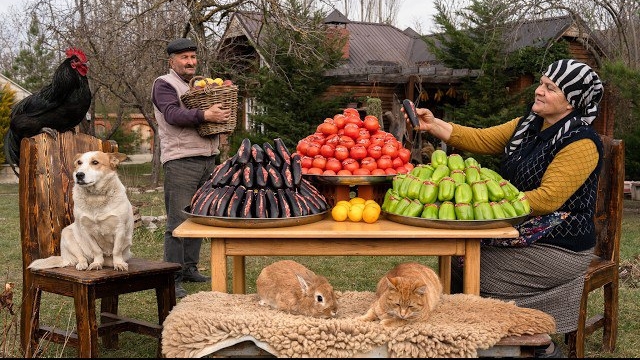 Традиционная Азербайджанская долма из говядины и овощей. Кухня Азербайджана