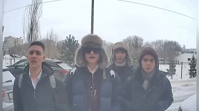 Оренбург...песни на камеру домофона