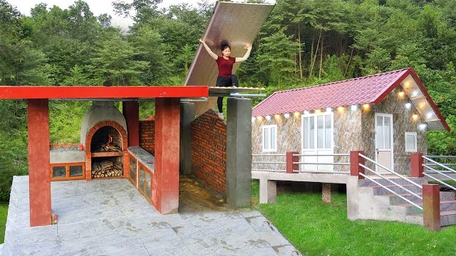 Чистая ванная комната, с туалетом, пристроена рядом с кухней. Строю колонну. Серия 12. Ли Фук Ви