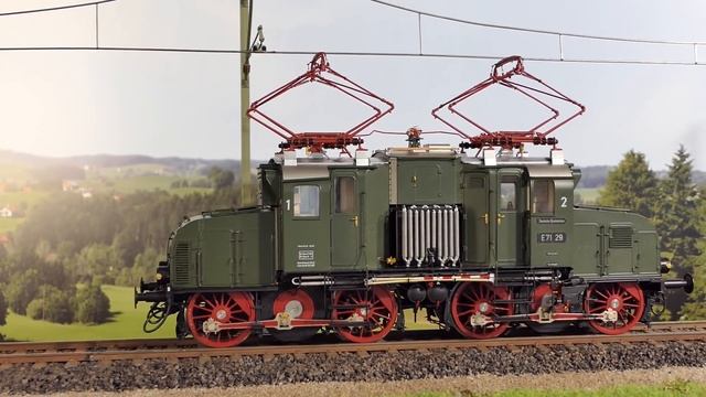 Распаковка и обзор модели электровоза E71 от Spur1-Austria в масштабе 1/32