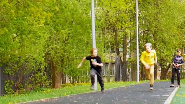 Детская тренировка на улице