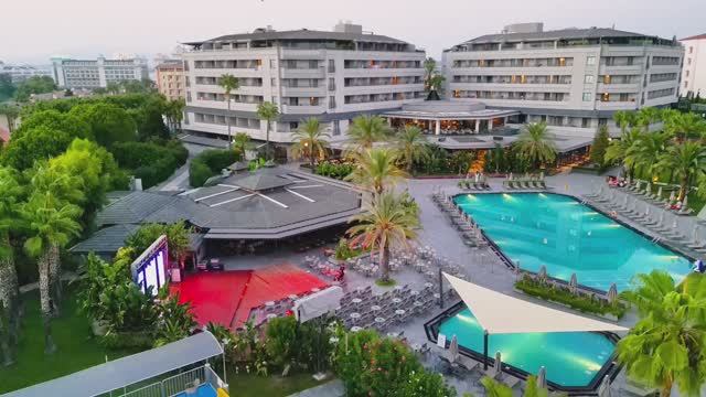 Miramare Beach Hotel 5*