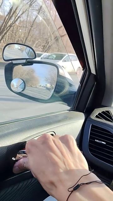 Как не забыть посмотреть в зеркало перед выходом из автомобиля_