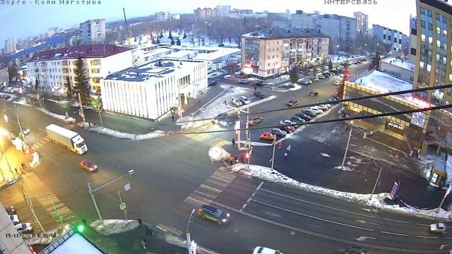 ДТП на перекрестке Зорге - К. Мяготина