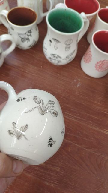 Подглазурная деколь Тюльпан