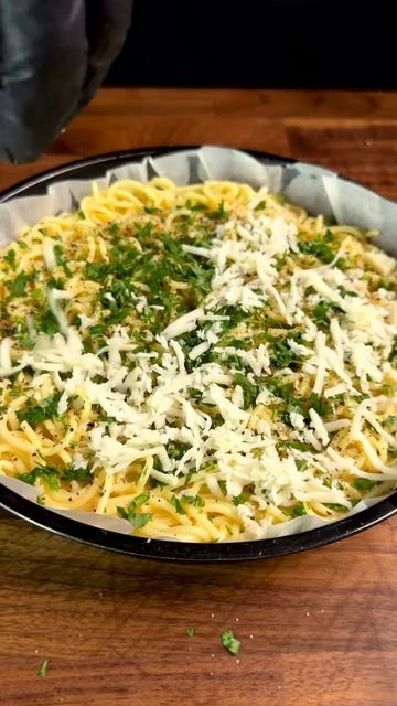 Спагетти с сыром, помидорами в духовке