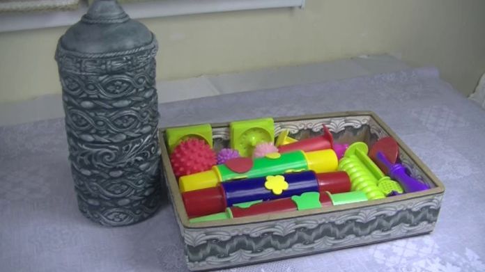 Лайфхак для рукодельниц : Место для каждой мелочи .