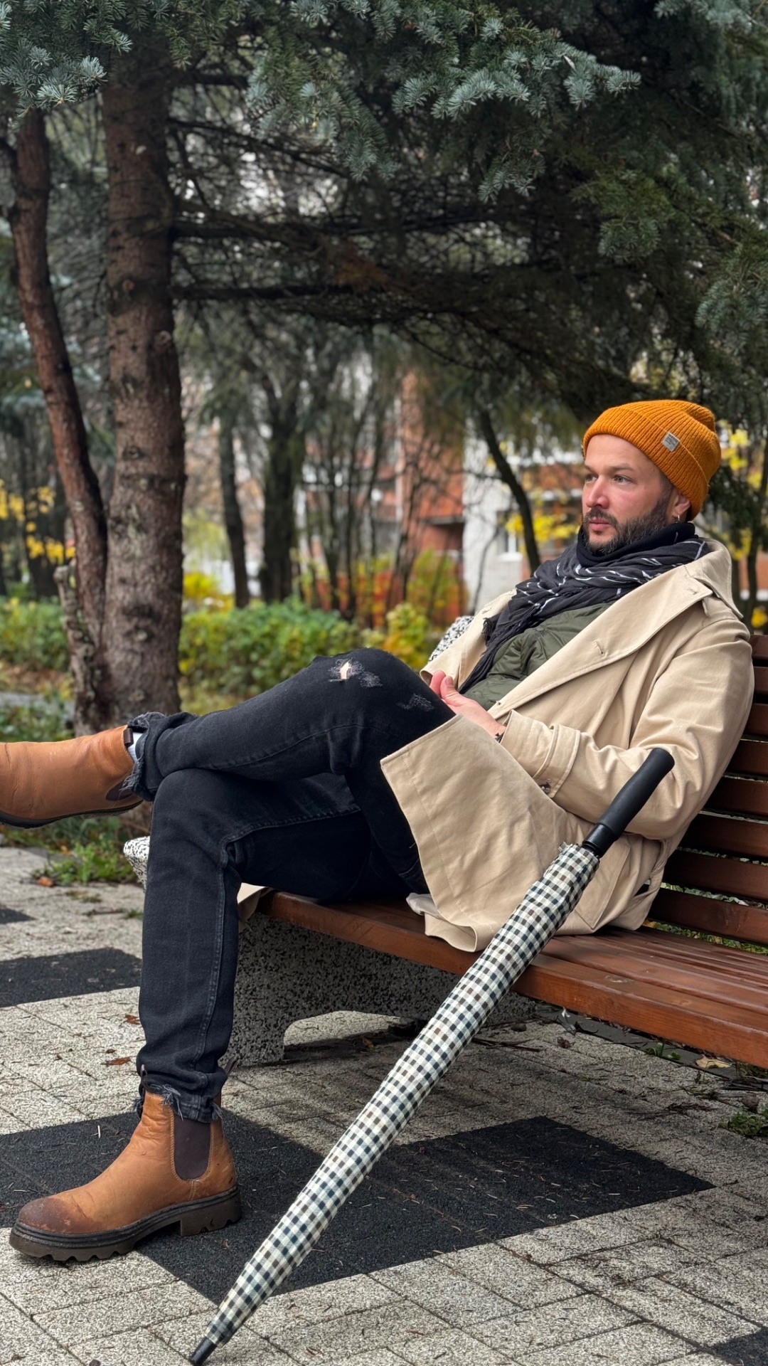 Осень (По узкой тропинке), Николай Гумилёв