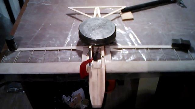 №12- Выставил крыло и стабилизатор на фюзеляже.