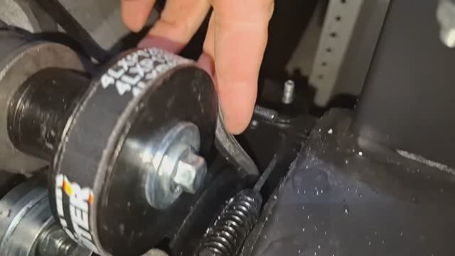 Замена ремня на снегоуборщике HUTER 4000. Слабо кидает снег.