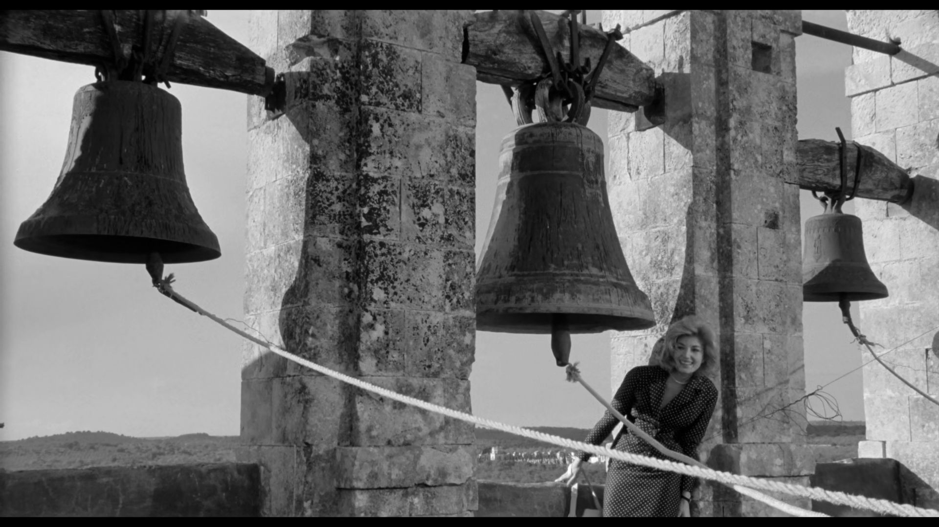 Колокола в фильме «Приключение» (L'avventura) Микеланджело Антониони (Италия-Франция, 1960)