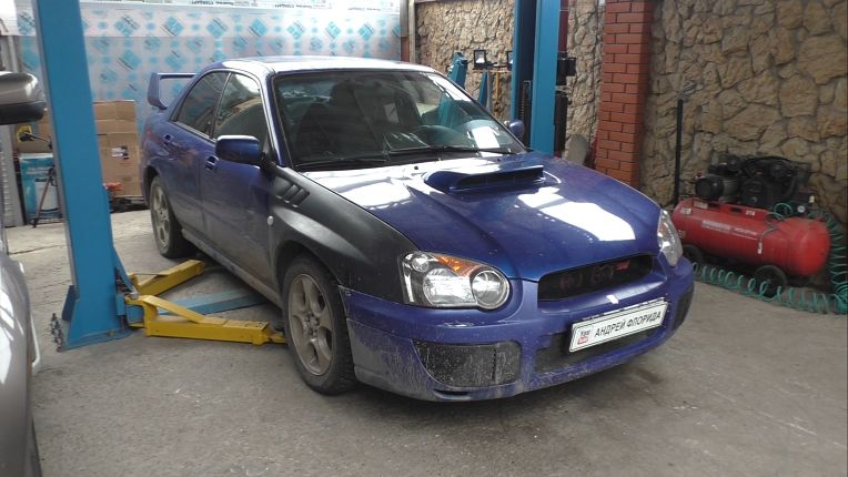 Переборка передних суппортов на Subaru Impreza 2,0 Субару Импреза 2005