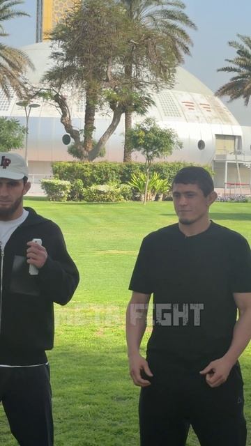 УВАЖЕНИЕ между россиянами! Мусаев и Курамагомедов провели стердаун перед PFL Dubai