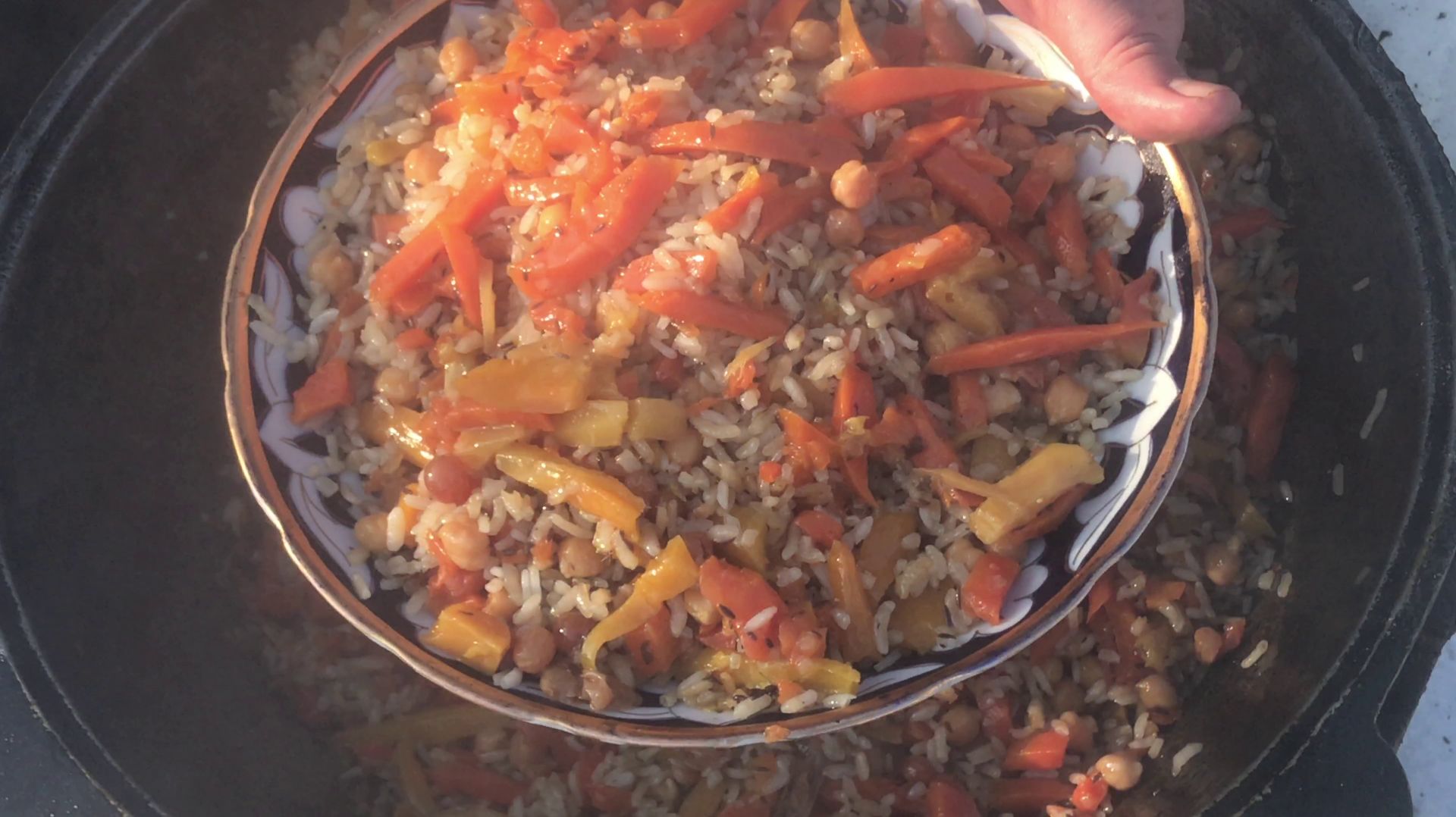 Готовлю плов в морозный день. Ташкентский вариант приготовления плова. Рис Бальдо. Казан 12 л.