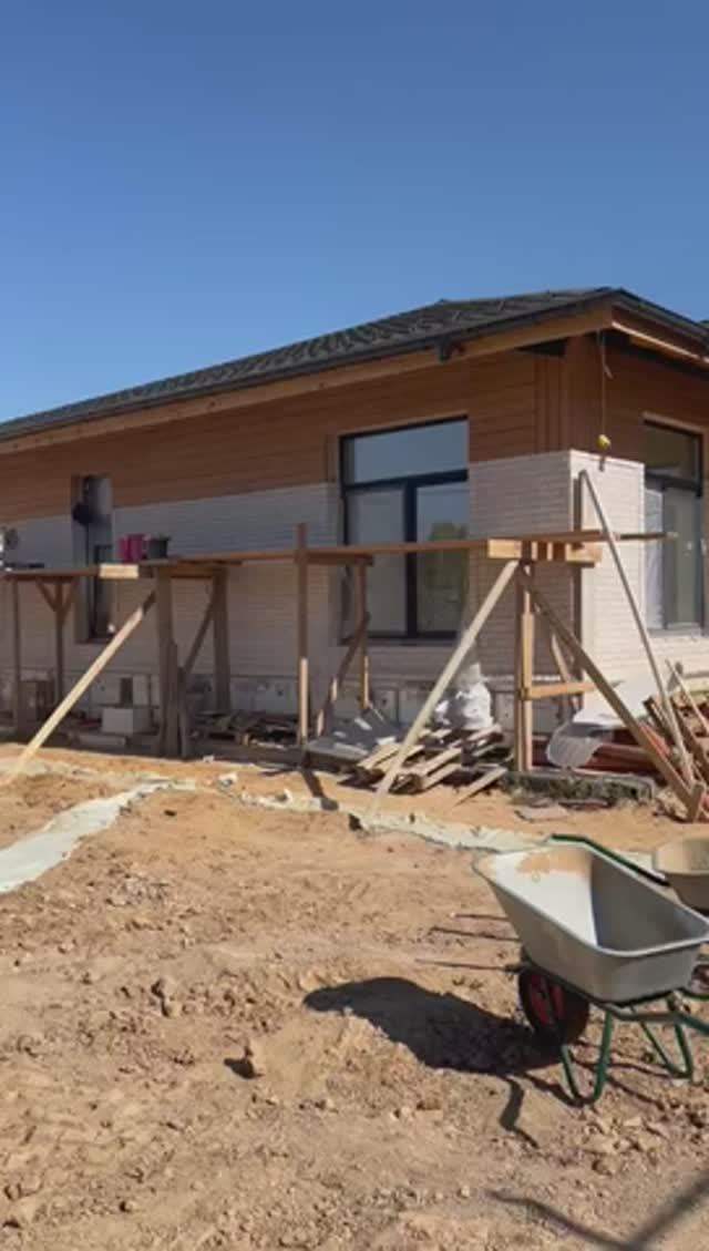 Белый фасад дома кирпич КОЛОТЫЙ Андреевский купить #домабелыйкирпич #белыйфасад #белыйкирпичкупить