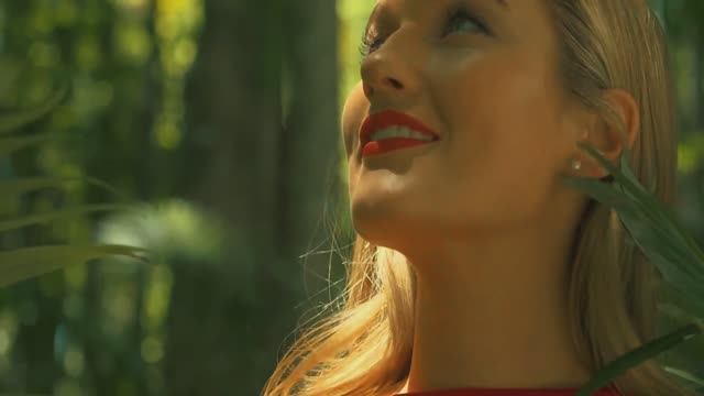 девушки которые летают-трек 2019