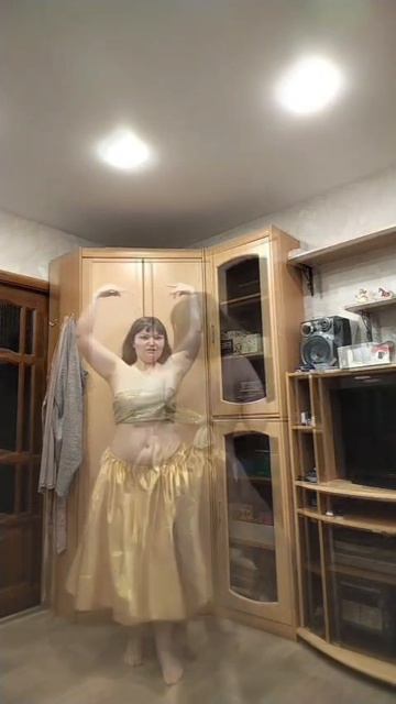 Татьяна Успенская - Танец живота под барабаны
Tatiana Uspenskaya - Drum solo