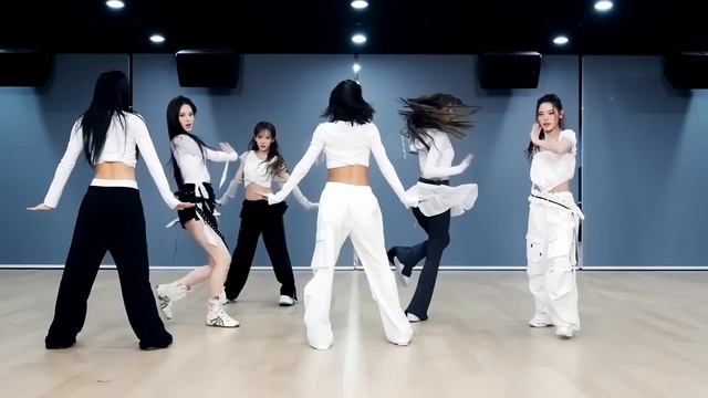 Izna - Racecar, dance practice