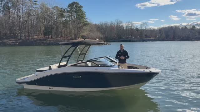 Sea Ray SPX 210 2026 новый катер. Привезём для Вас!