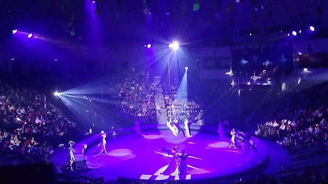 Акробаты цирк-1001 песенка