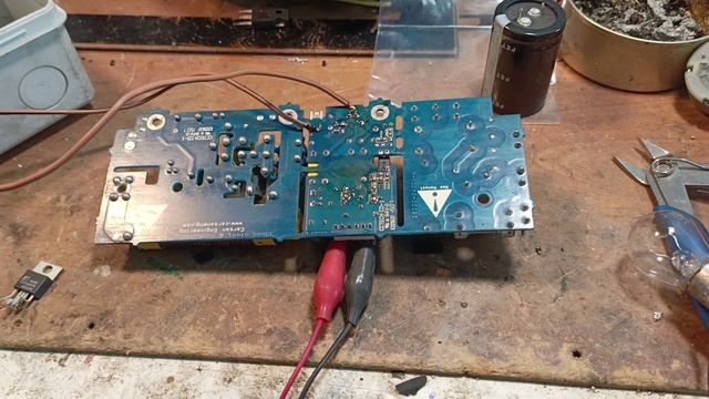 03 КИЛОВАТТА КСЕНОНА В МИКРОСКОПЕ LEICA M520 MC1 СВЕТЯТ