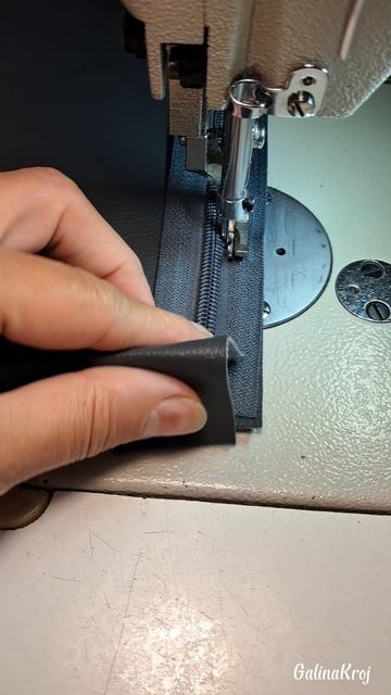 Как спрятать бегунок молнии