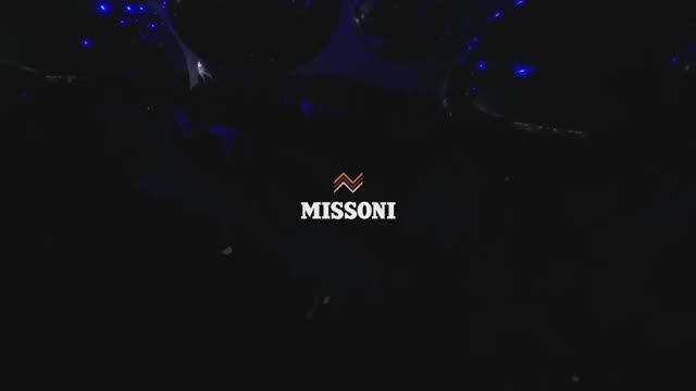 Показ женской коллекции Missoni весна-лето 2024