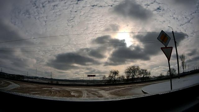 В КЕРЧИ УКРАЛИ ВСЕ СНЕГОУБОРОЧНЫЕ МАШИНЫ. ДАЖЕ ТРАКТОРА НЕТ. 3 ДНЯ СНЕГ НЕ ЧИСТЯТ ВООБЩЕ.