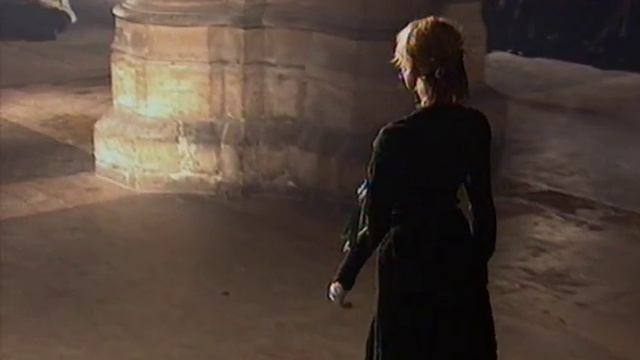 Показ женской коллекции Dries Van Noten осень-зима 1999-2000