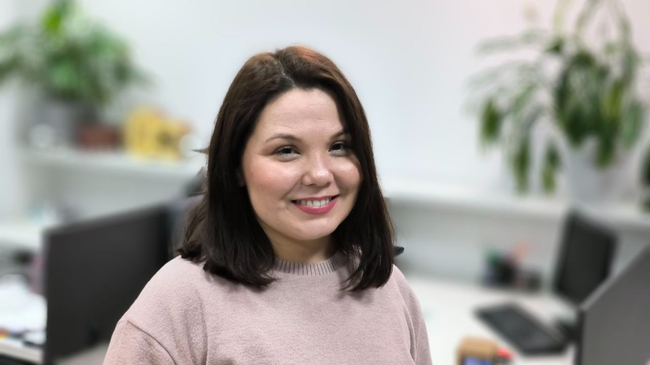 История успеха уральской певицы Эльвины Бархитдиновой.