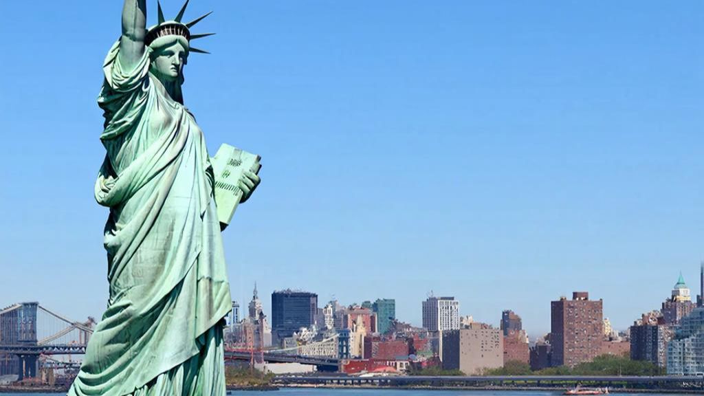 Лет в 16, помню ясно, я в Америку попал...