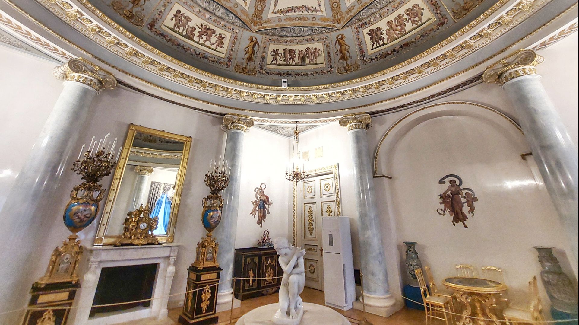 Юсуповский дворец - один из самых роскошных в Петербурге