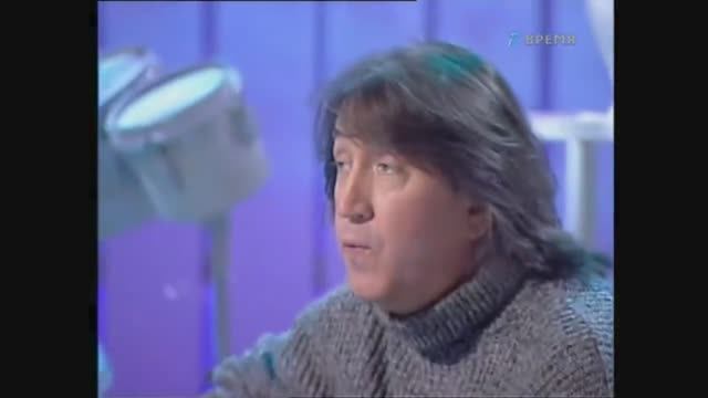 "Крепитесь, люди, скоро лето!". Участники передачи "Кумиры+кумиры". Новогодний выпуск, 2005 г.