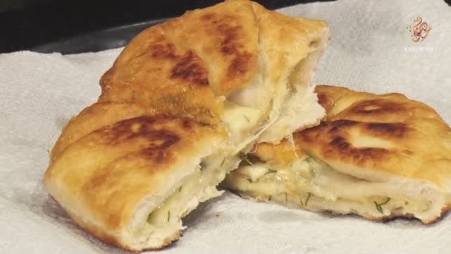 Лепёшки с сыром и зеленью | Мастерская вкуса