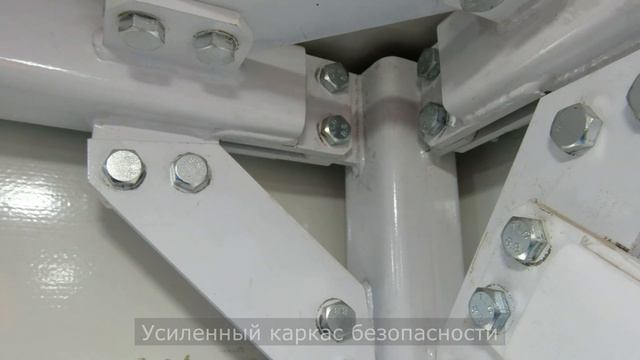 Вахтовка Полярика на шасси Shacman с внешним каркасом, производитель - завод "Борус"