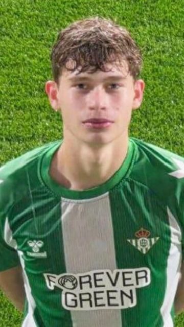 Владимир Березуцкий перешел в юношескую команду «Бетиса». #shorts #владимирберезуцкий #бетис #футбол