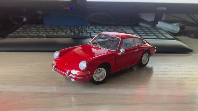 Обзор модели Porsche 911 (1964) в масштабе 1/24 от Welly