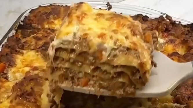 Это мой рецепт лазаньи мне нравится как он выглядит и какой он получается на вкус...🥘😋