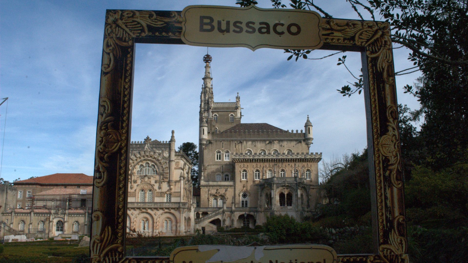 Дворец Буссако