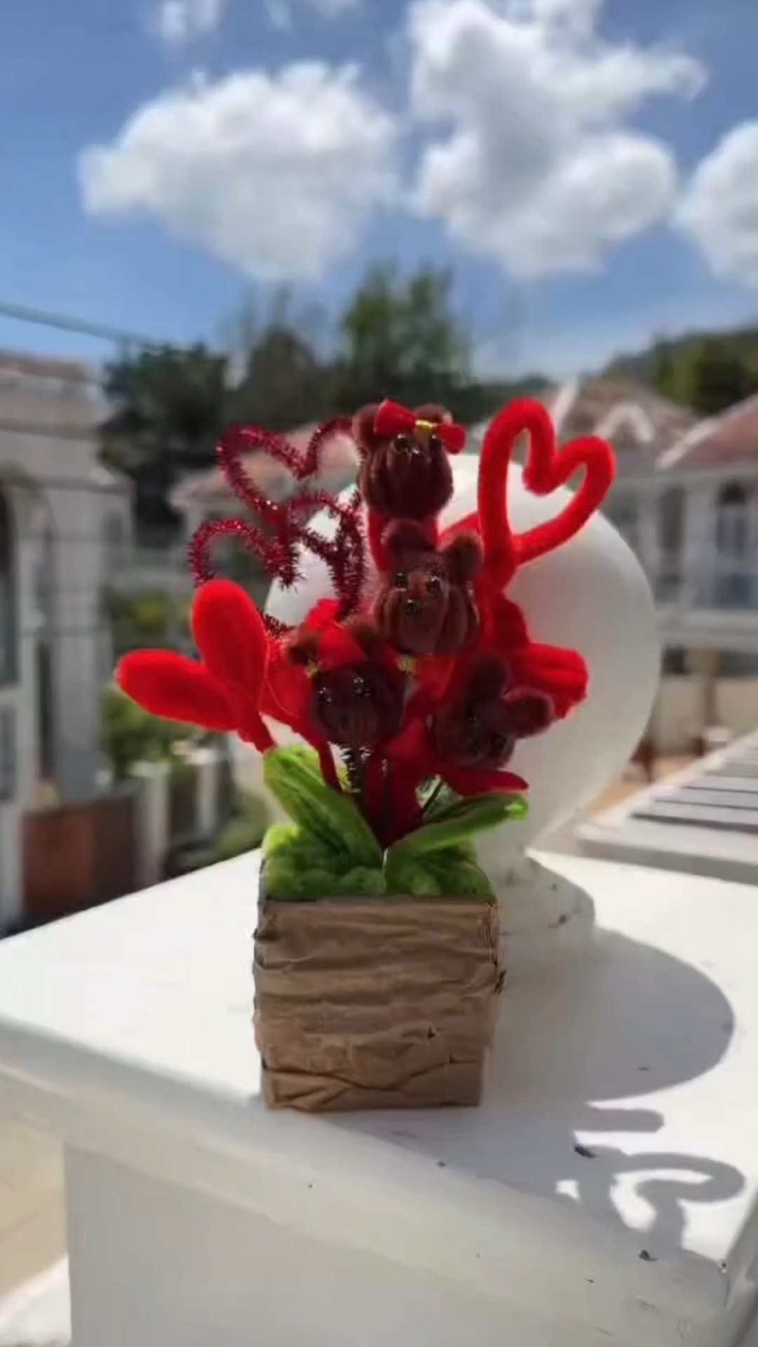 Милый  подарок 💝 из пушистой проволоки 💝