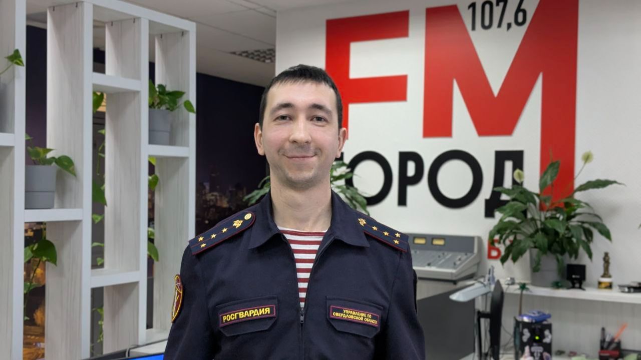 Сколько единиц оружия могут хранить охотники и коллекционеры?