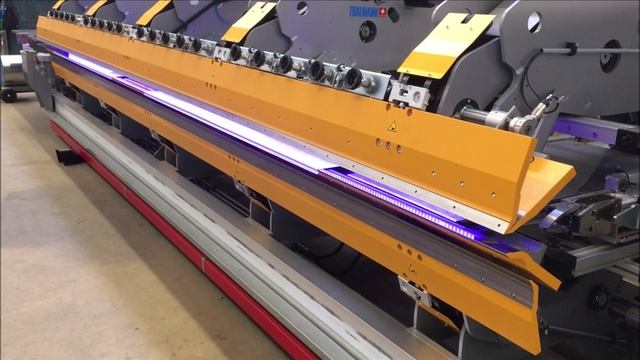 Двубалочный гибочный станок TD - Изготовление панели