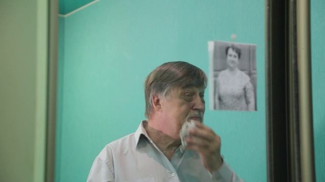 Юра, Ира - анекдот......Скетч # 18 ( Бьёт значит любит )