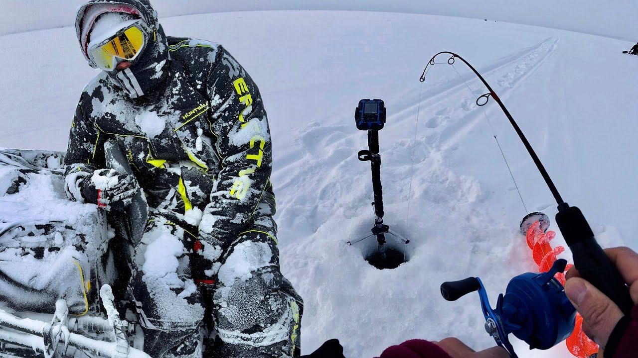 ПОТЕРЯЛИ ПАЦАНА на рыбалке! НО судак клюёт!)