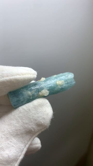 Аквамарин кристалл с топазом Забайкалье