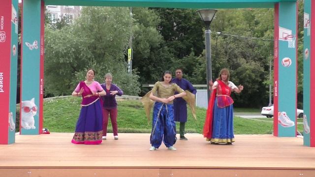 Тикит Ту Холливуд | Болливуд | Проект «Московское долголетие» | ТАРАНГ | День флага России