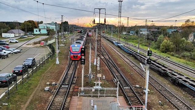 Красивый вид с моста железнодорожной станции Кубинка-1