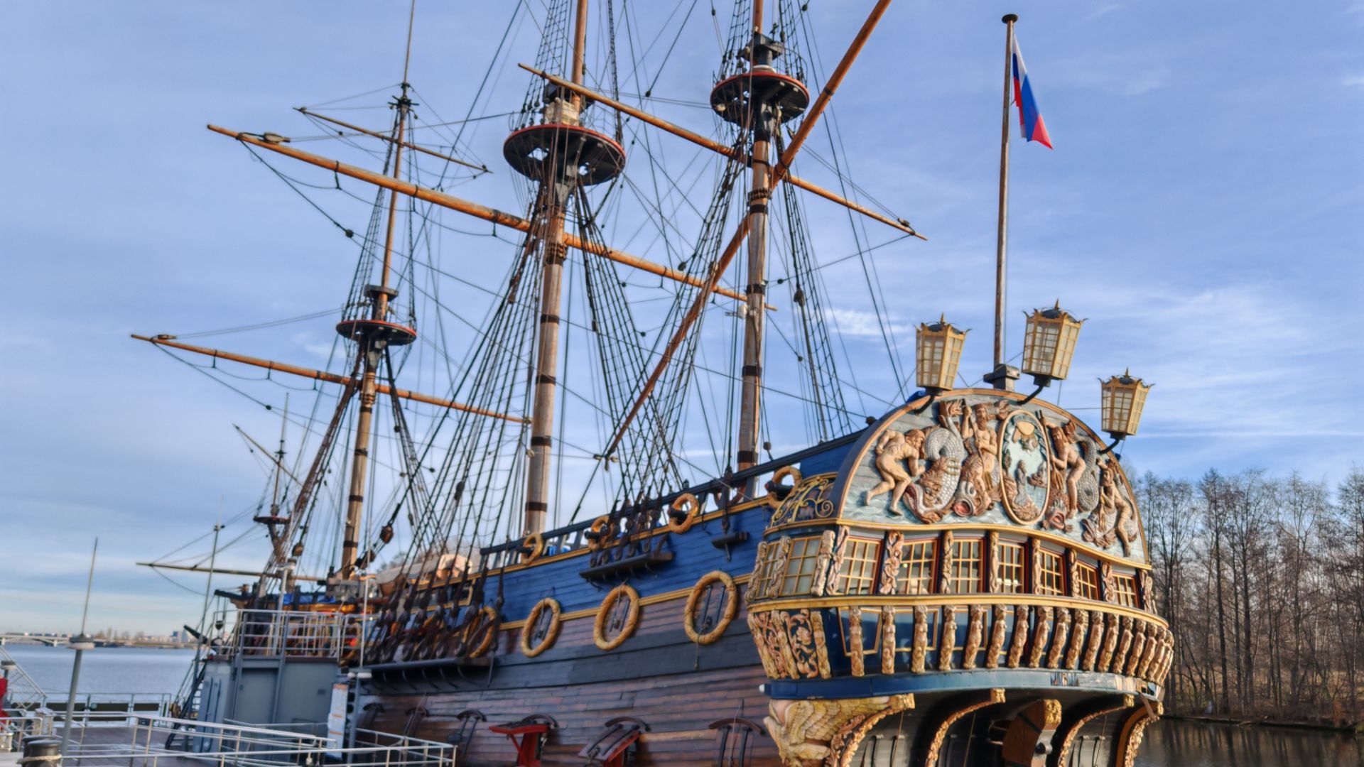 Воронеж. Утро на реке. Колыбель Российского флота, первый линкор Петра Первого, Адмиралтейский собор