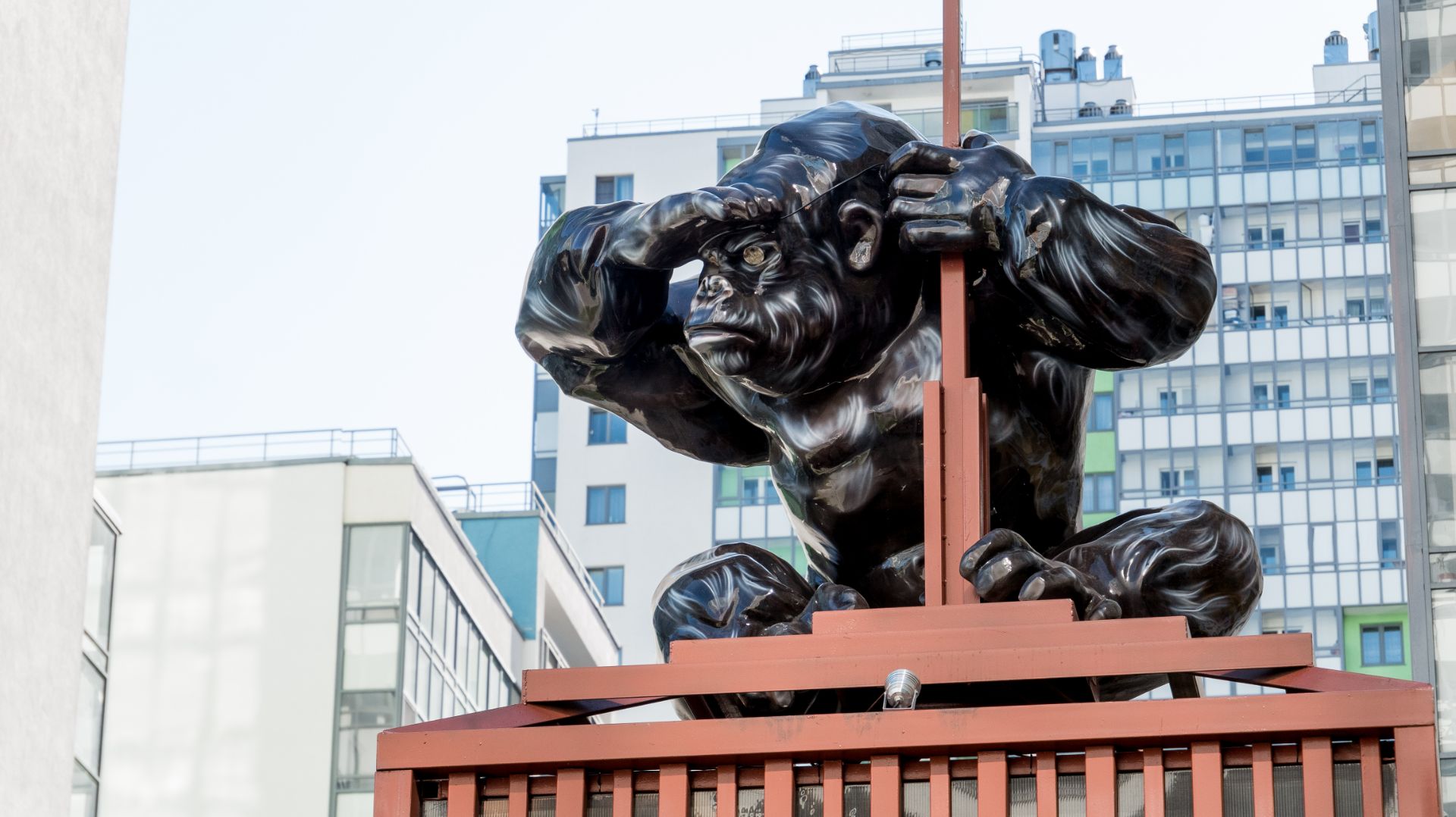 Фигура "Гориллы" из стеклопластика. ЖК Графити. г. Санкт-Петербург.