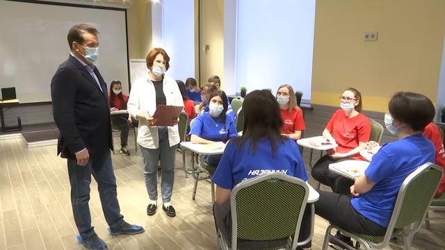 И.Метшин побывал в новом молодежном клубе «Свои» (2021)